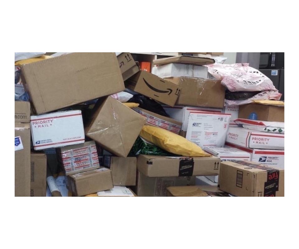 Unclaimed Parcels Packages Auction