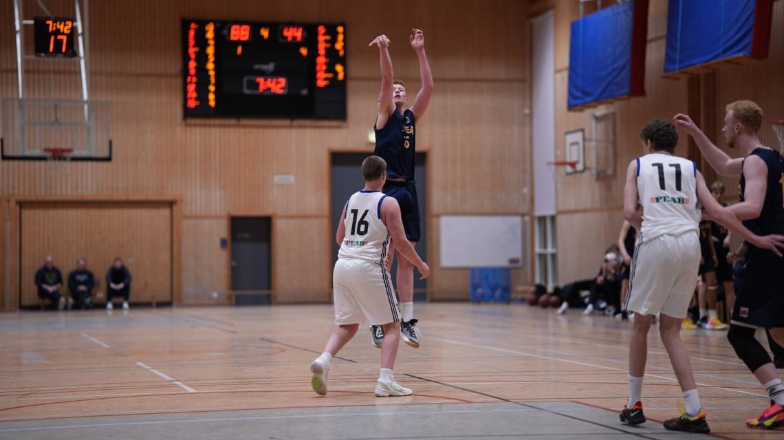 William Berg: Purdue’s 7-foot-2 Swedish giant