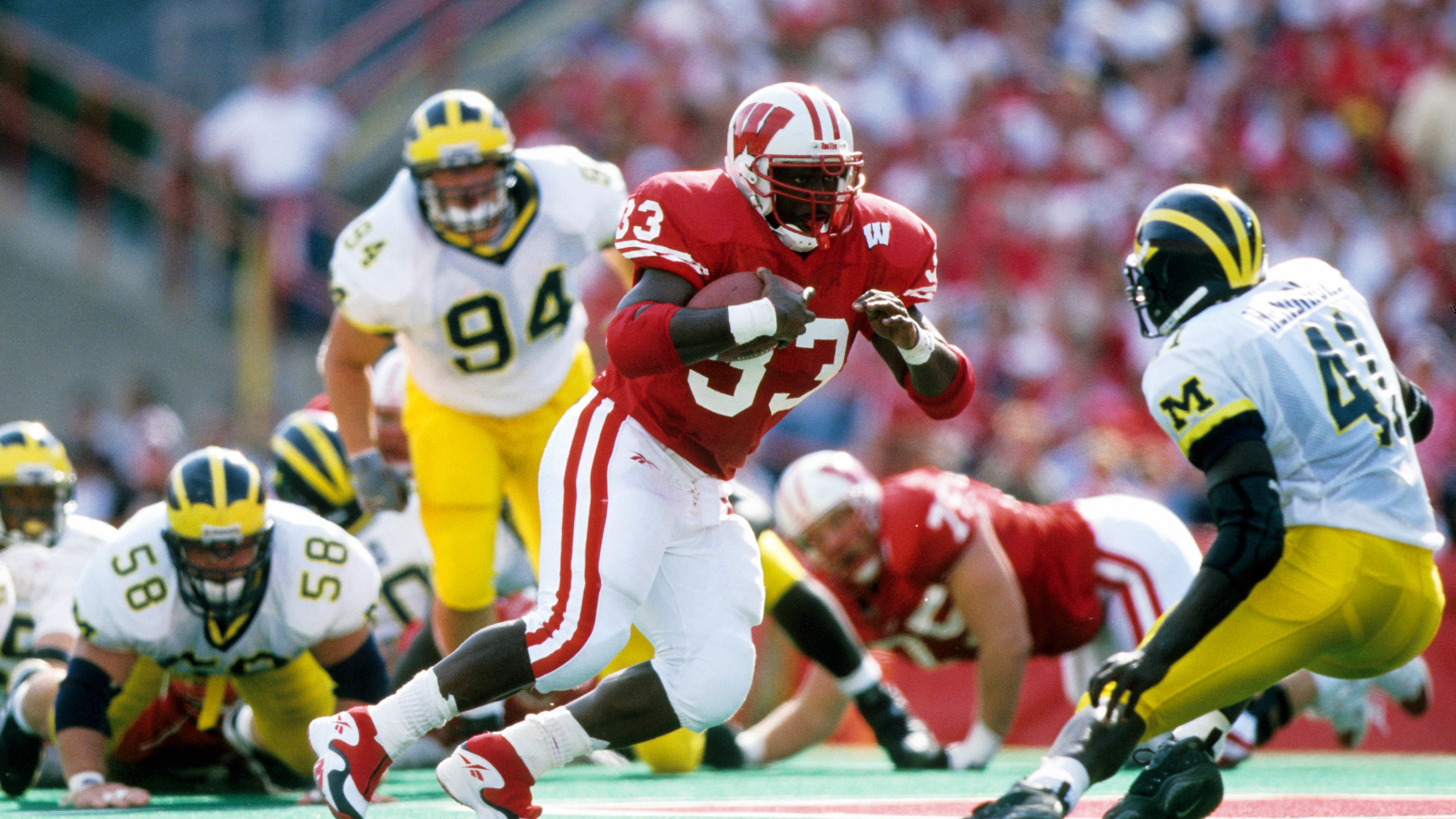 Top 10 Badger football players of all-time