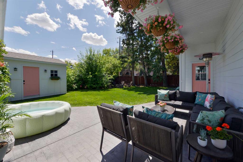 6127 Bow Crescent NW, Calgary, AB, T3B 2C2 | A2059571 | Dave McNear ...