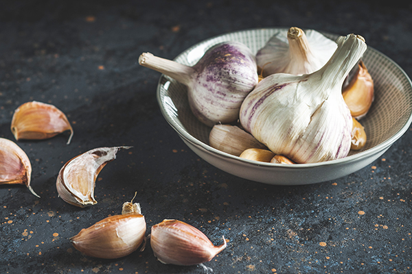 How to Store Garlic: 6 Ways to Keep It Fresh | The Beachbody Blog