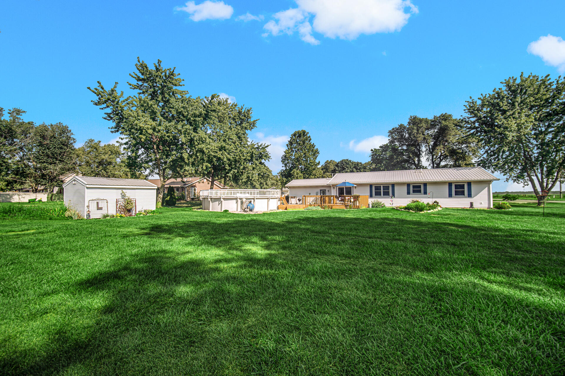 3515 Fase Drive, Wheatfield, IN 46392 - Quadwalls
