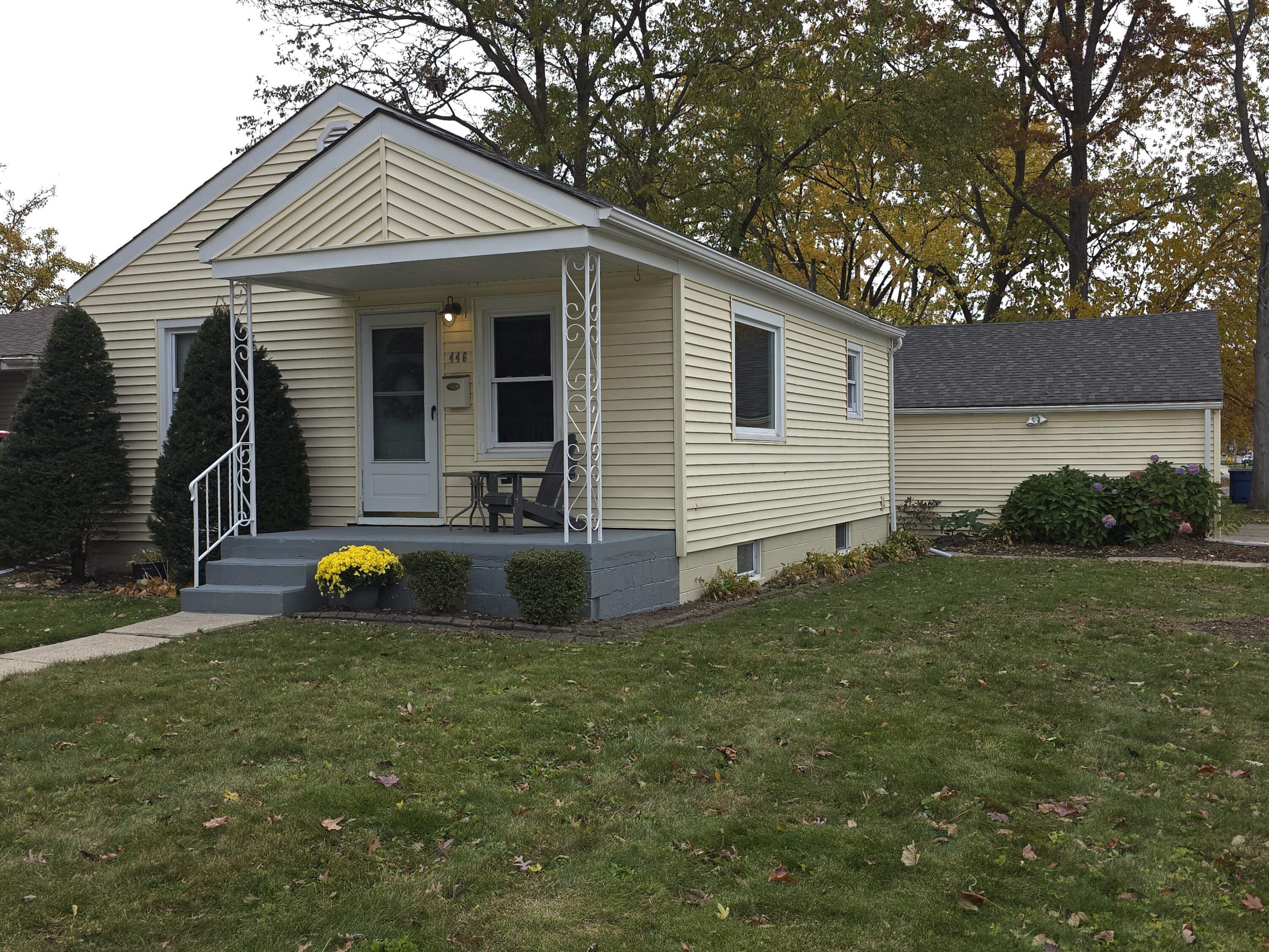 446 N Jay Street, Griffith, IN 46319 - Quadwalls