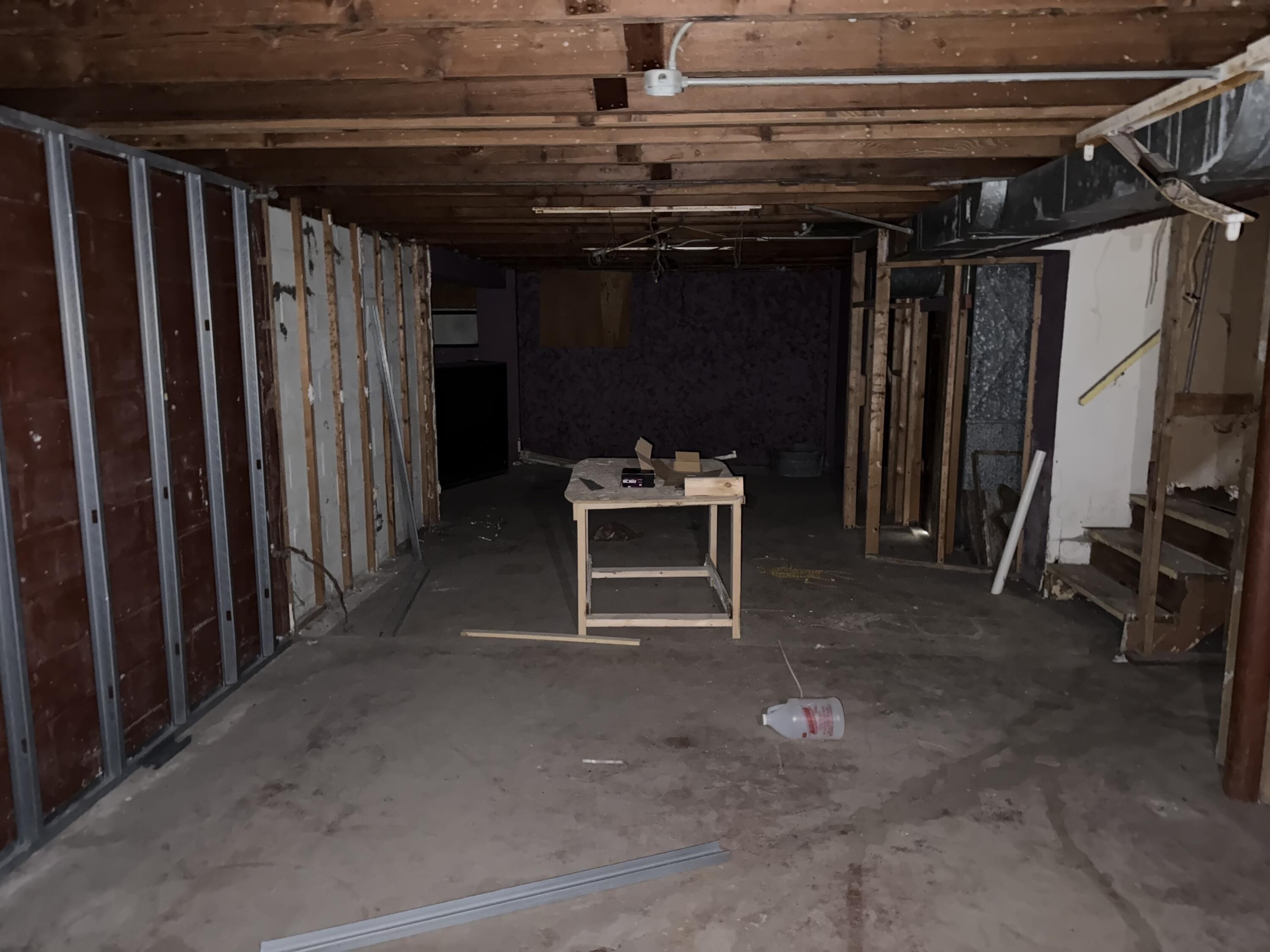 4234 E 12th Place, Gary, IN 46403 - Quadwalls