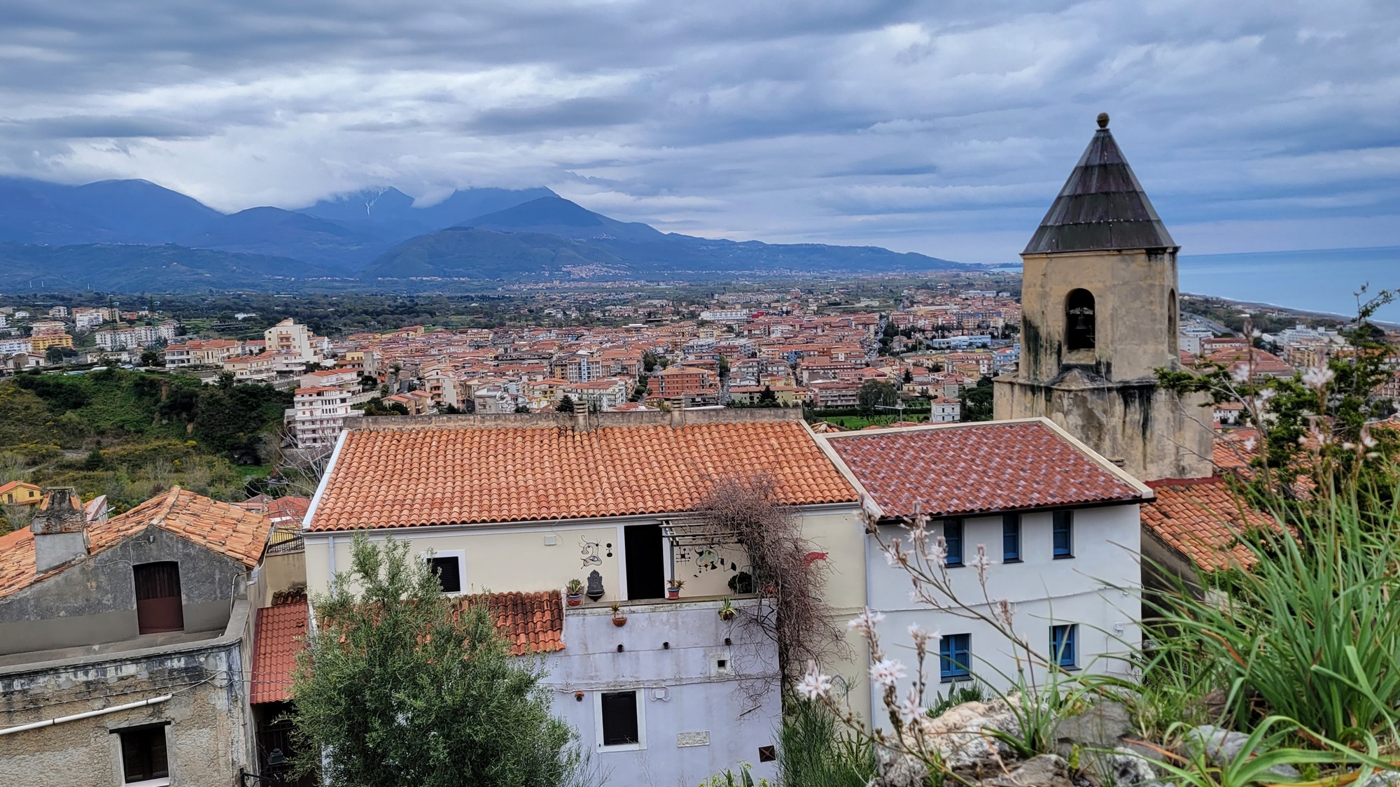 In Scalea (a photo gallery) - An Italian Spring, 2023 - CycleBlaze