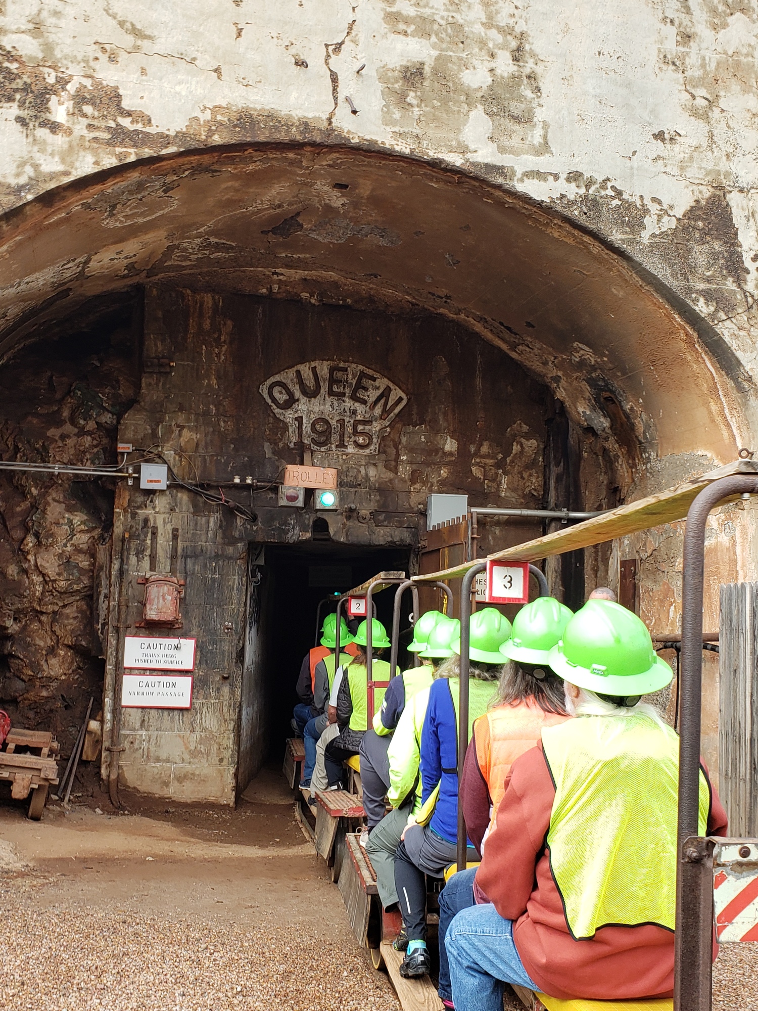 Queen Mine Tour - Promise me Fun and Sun! - CycleBlaze