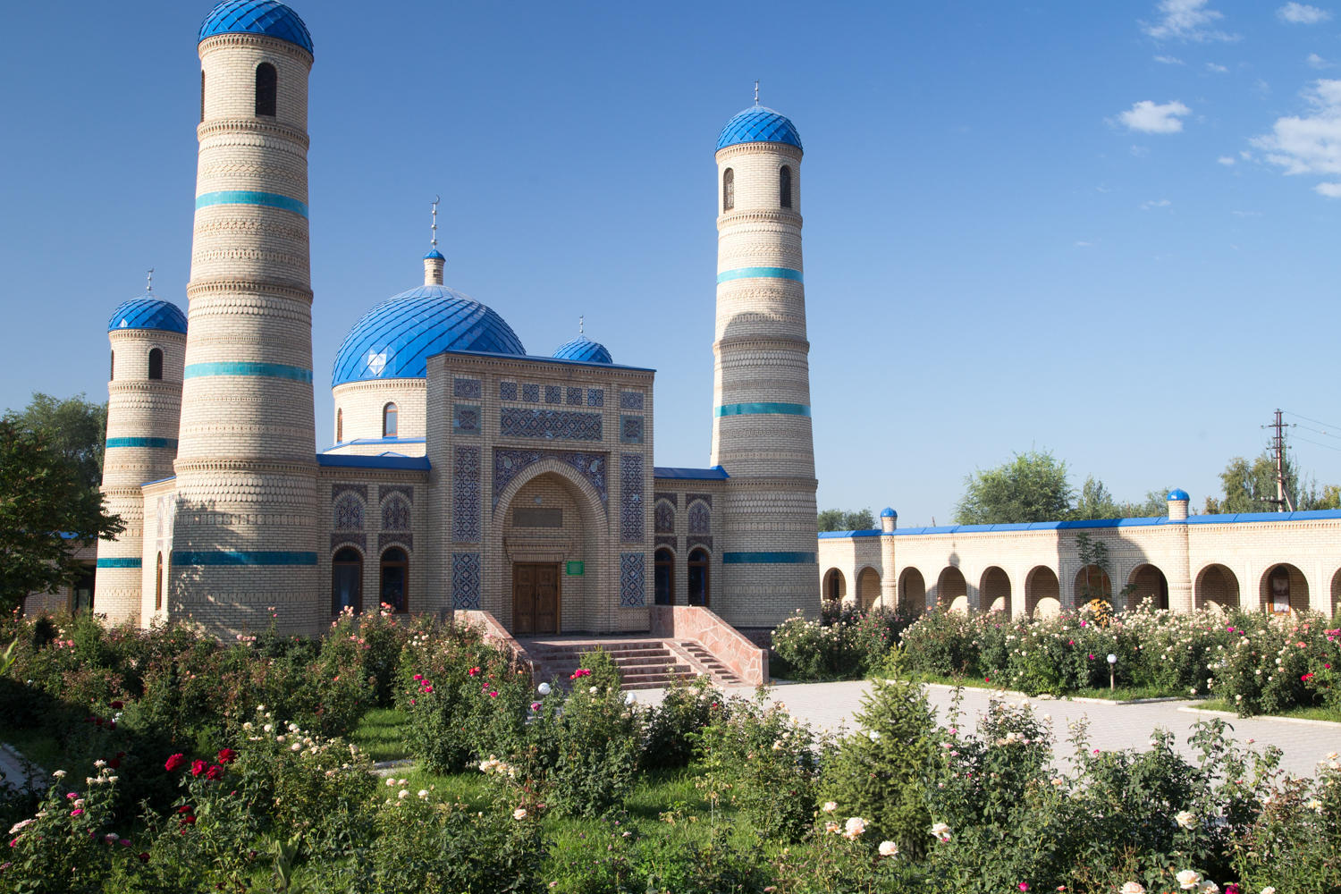 to Khorgas: Quite the border crossing - Racpat RTW 2015-2017 - CycleBlaze