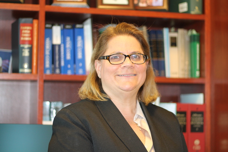 Judge Lisa Strassner shows how to be firm but friendly