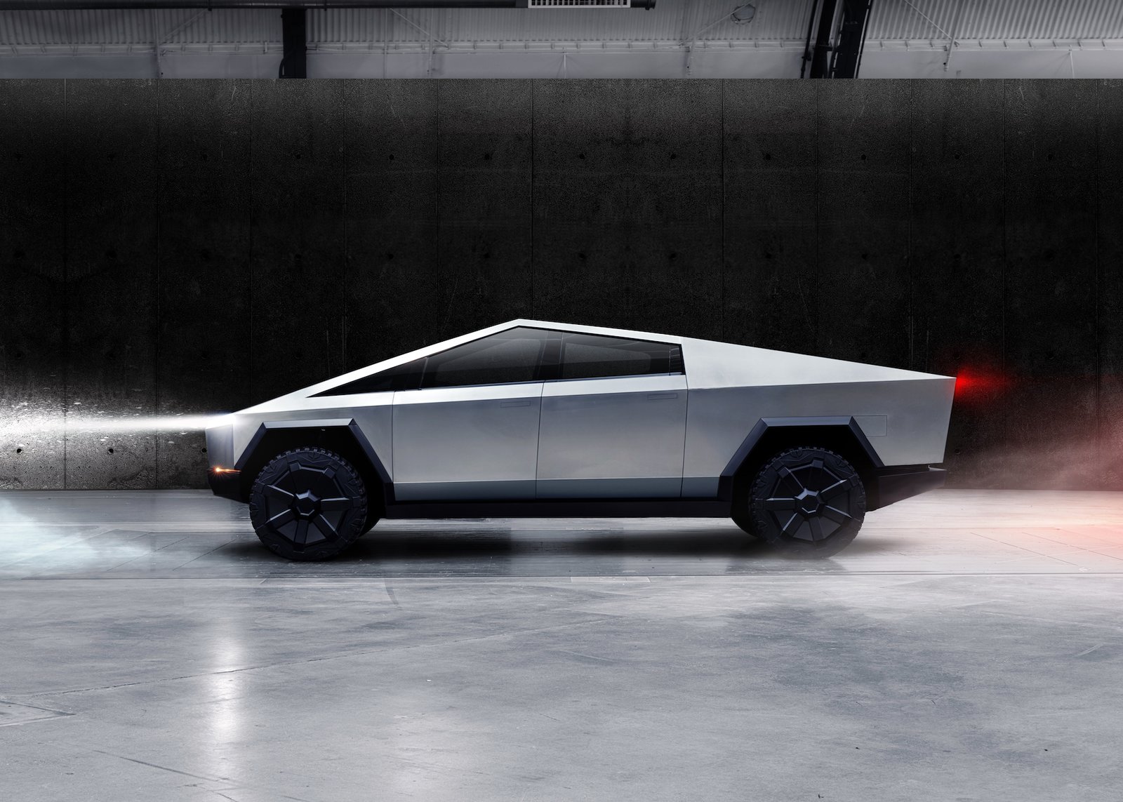 Tesla’s Cybertruck Is a Retro-Future Space Brick—and I'm Down With That ...