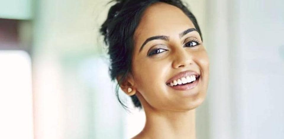 How to Look More Beautiful Naturally – 14 Simple Tips to Be Attractive ...