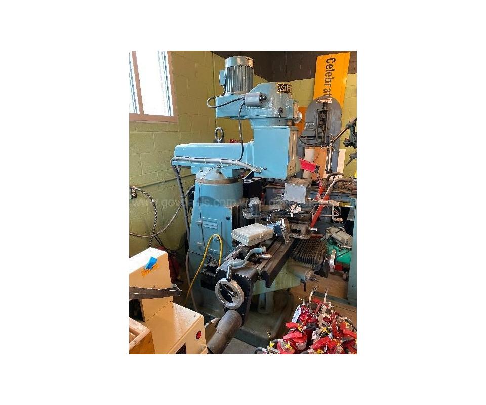 Supermax YCM-30 Milling machine
