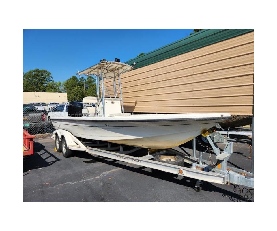 2009 RANGER 2200 BAY BOAT, 250HP MOTOR AND TRAILER