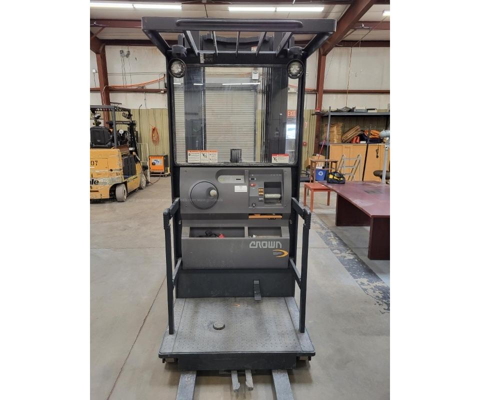 2005 Crown SP 3400 Electric forklift