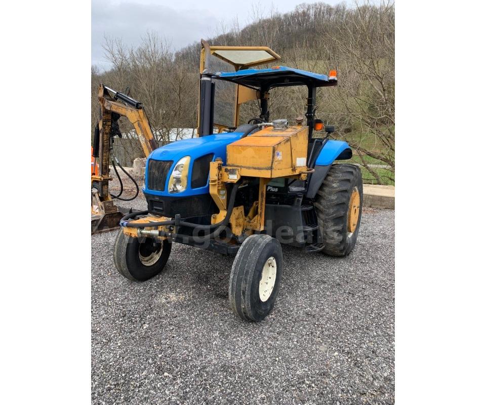 2005 New Holland TS100A w/ 3' Brush Hog
