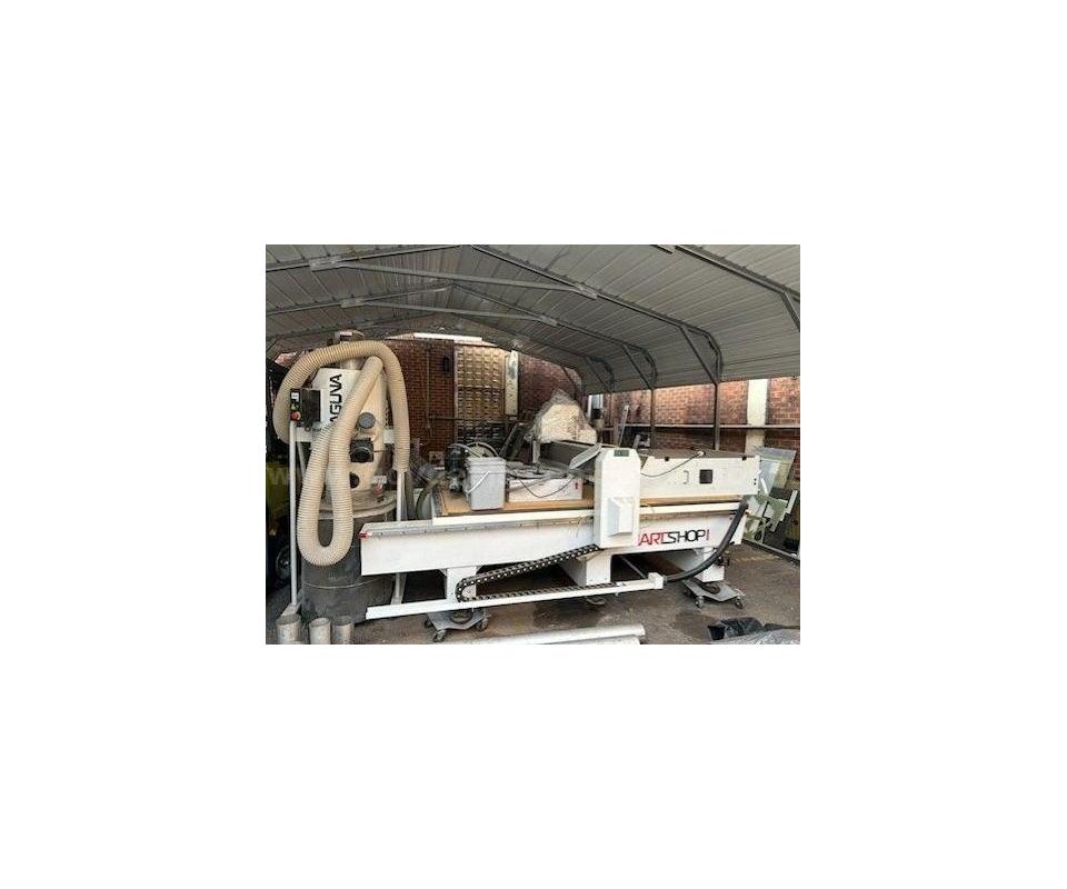 CNC Router & Dust Collector