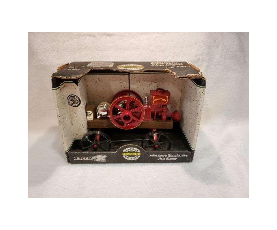 TOY TRACTORS, FISHING LURE & BRYER'S ANIMALS ONLINE AUCTION