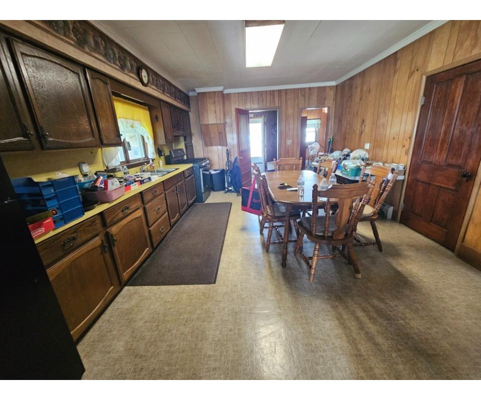 Aldrich Real Estate & Personal Property Auction