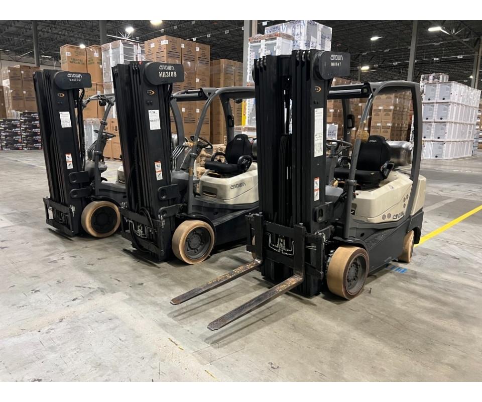 (60+) 5,000 Lb. Crown Lift Trucks