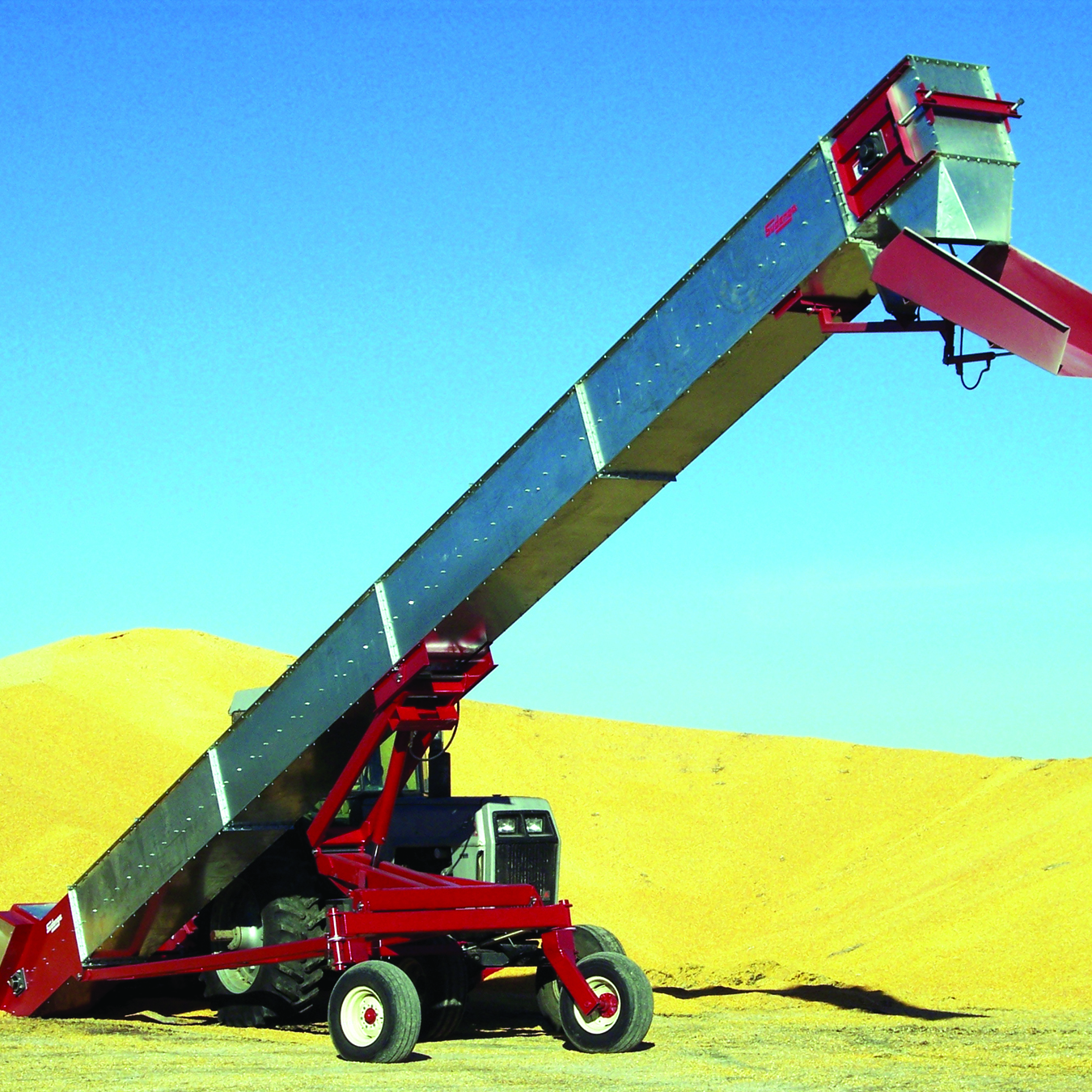 Portable Augers Load 1,000 Bushels in Three Minutes | Grainnet