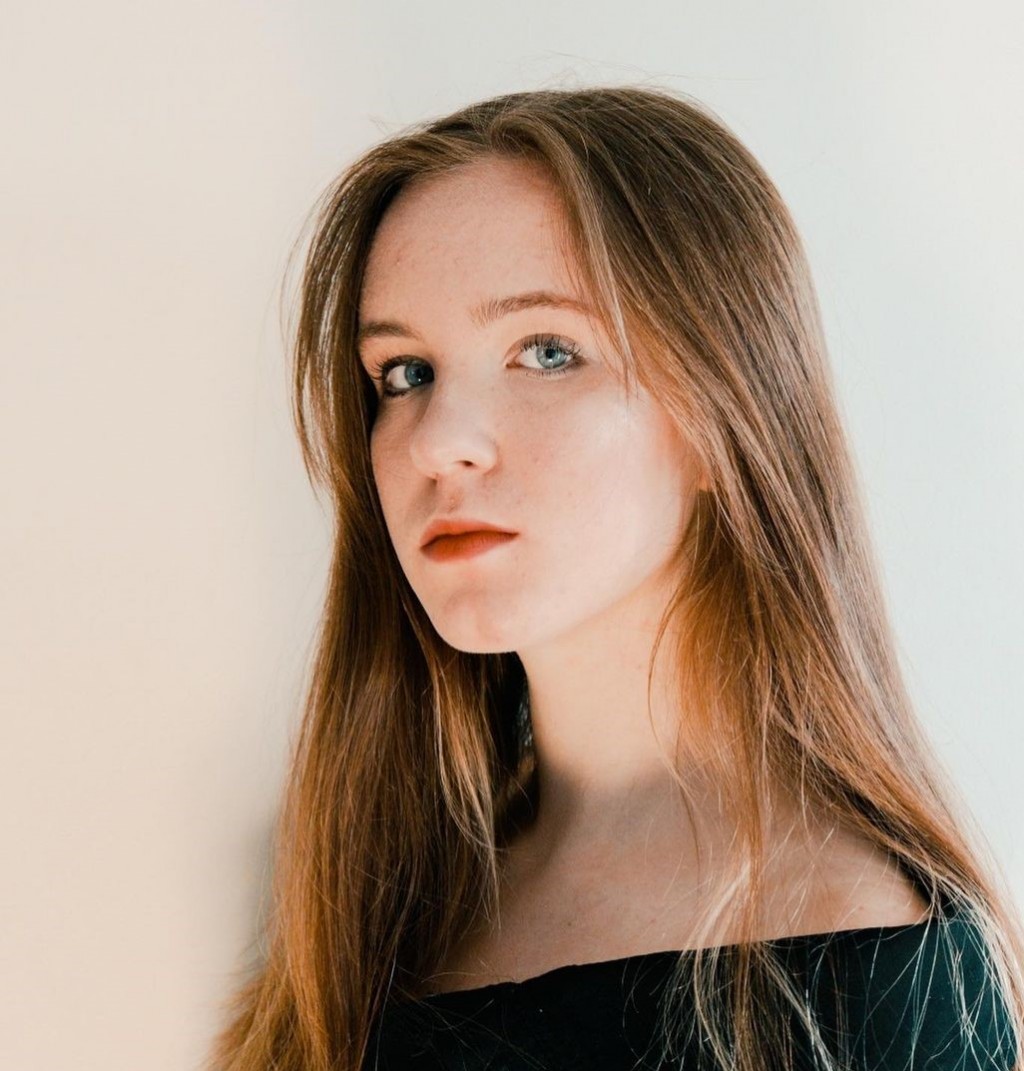 15-Year-Old Award-Winning Singer Summer Bennett Gives Playlists a ...