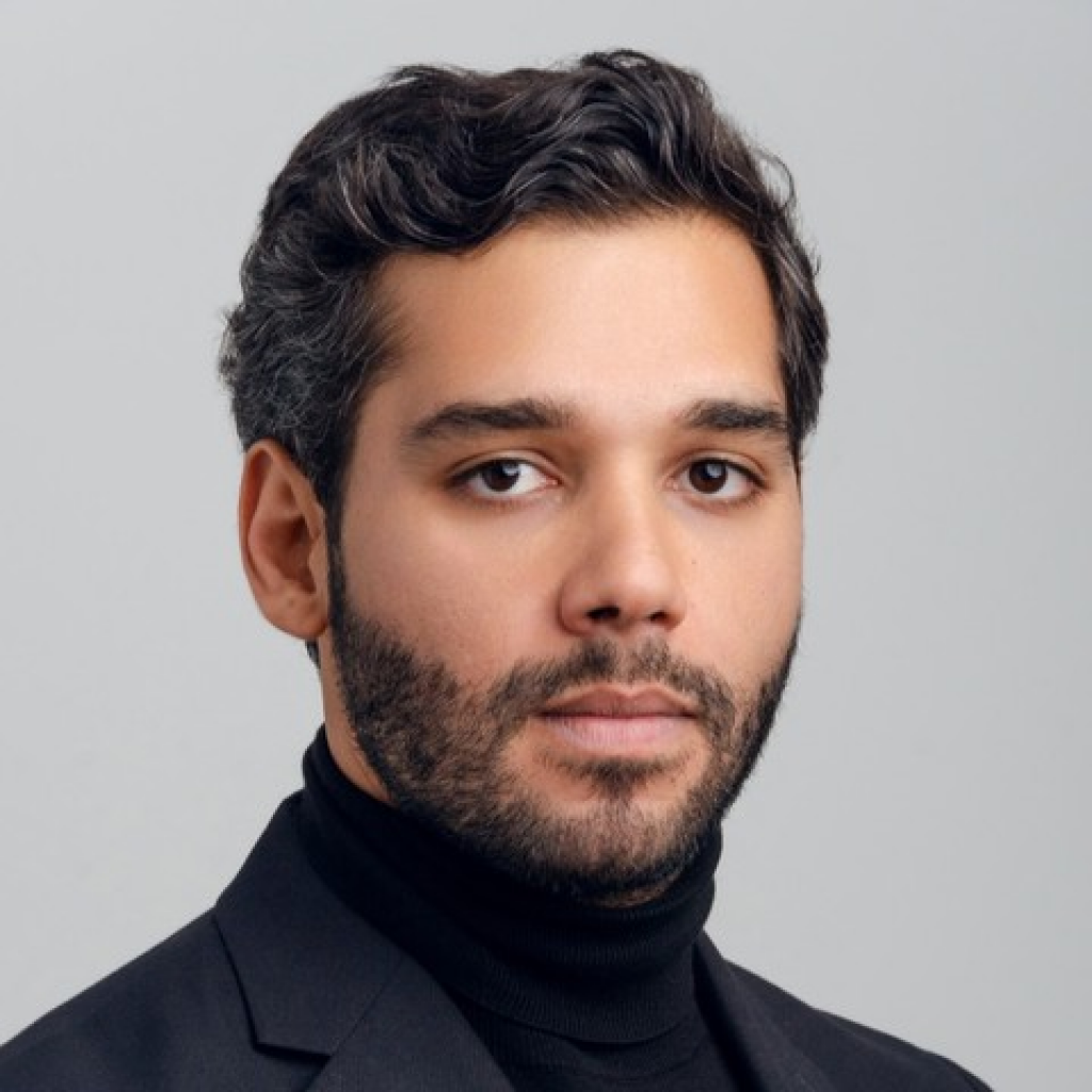 Mohamad Akil, Recognized by BestAgents.us as a 2023 Top Agent - IssueWire