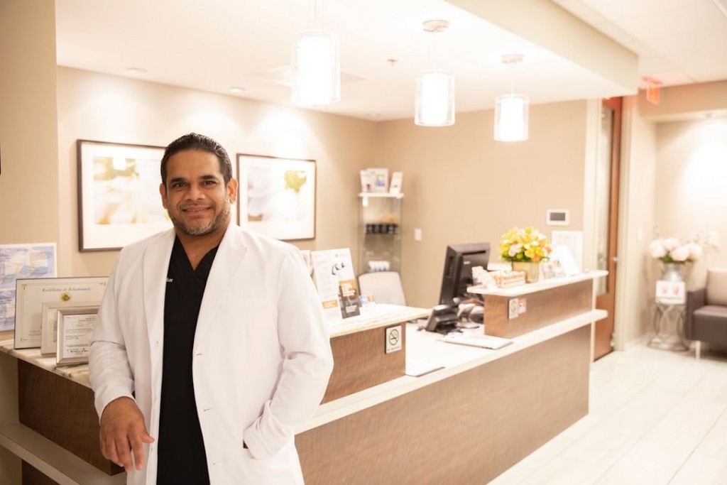 Dr. Christopher Walker : A Pioneer in Women's Health and Minimally ...