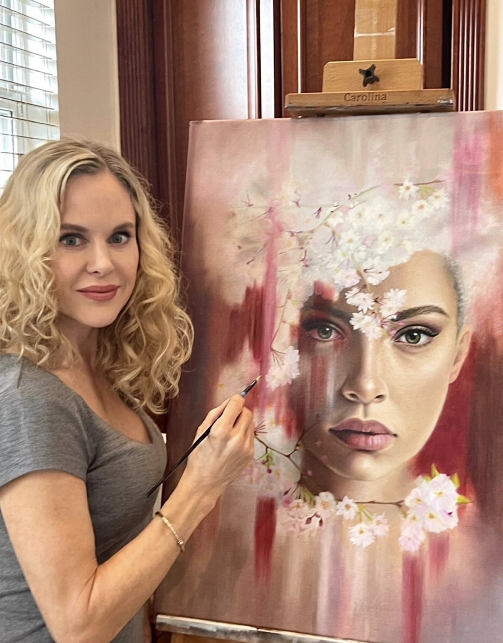 The Beautiful Fine Art Paintings of Miami-based Portrait Artist Elena ...