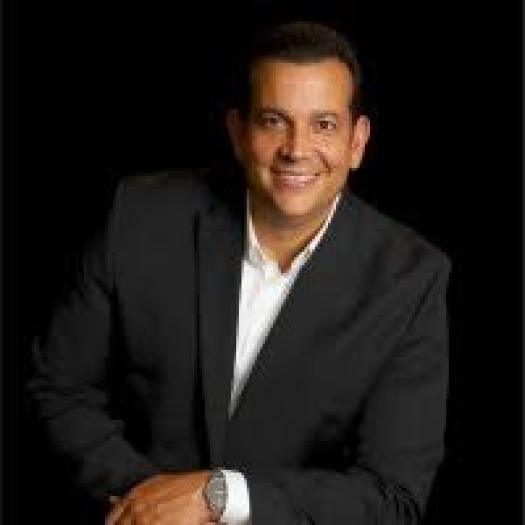 Luis Matos, Recognized by BestAgents.us as a 2024 Top Agent - IssueWire