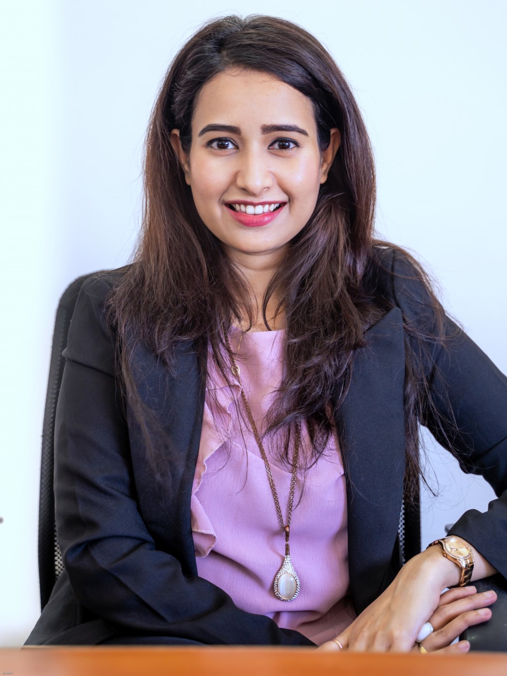 Interview with Iffat Khan, inspirational speaker & breakfree coach ...