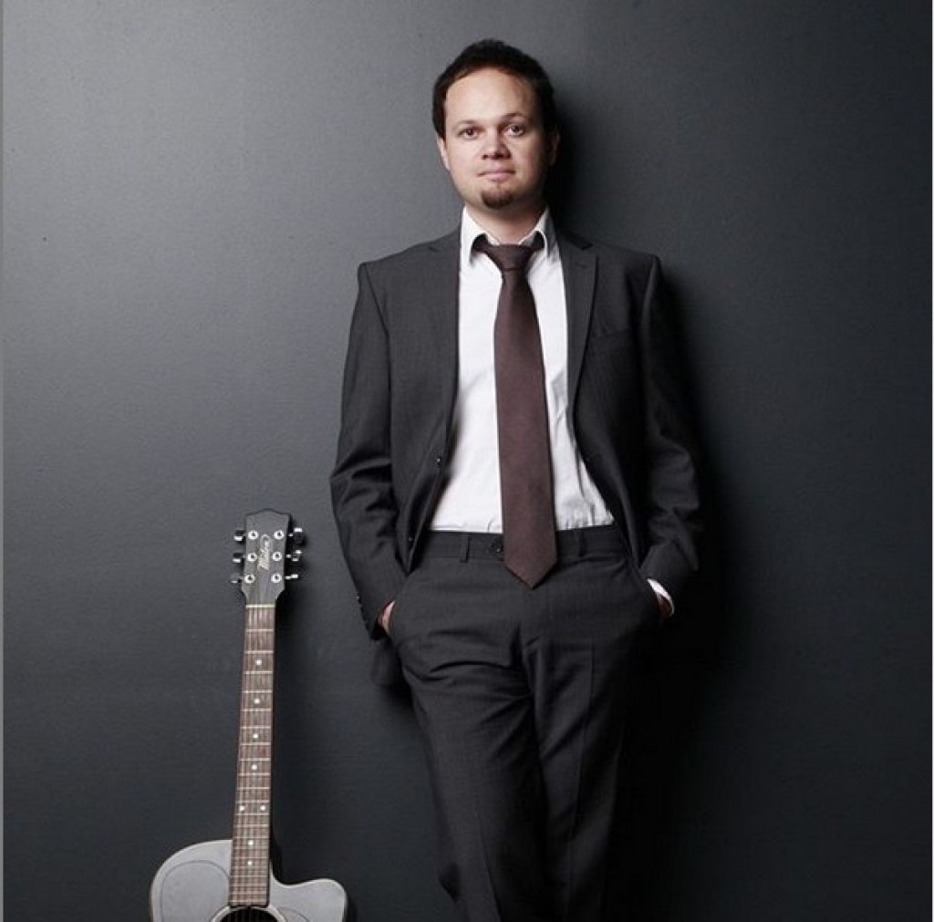 Peter Olsen drops five country songs sung in his compelling voice off ...