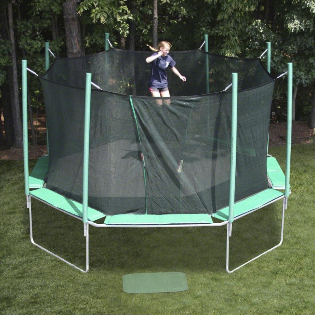 Backyard Play Store Now Offers Trampolines to Meet Growing Market ...