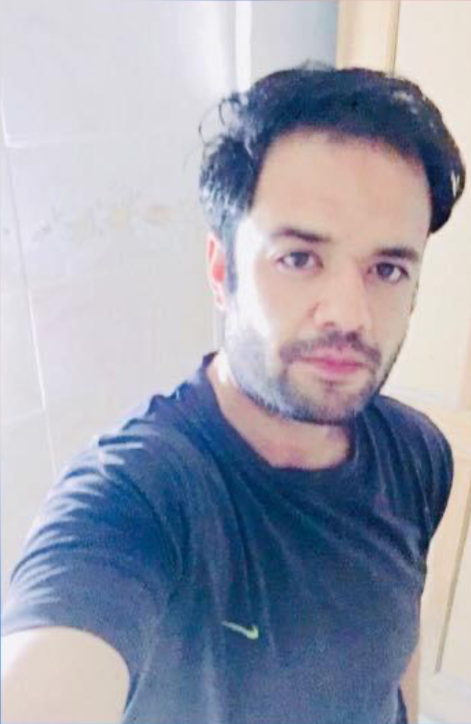 Featured Pakistani Artist - Waqar Khan - IssueWire Featured Pakistani Artist - Waqar Khan - IssueWire