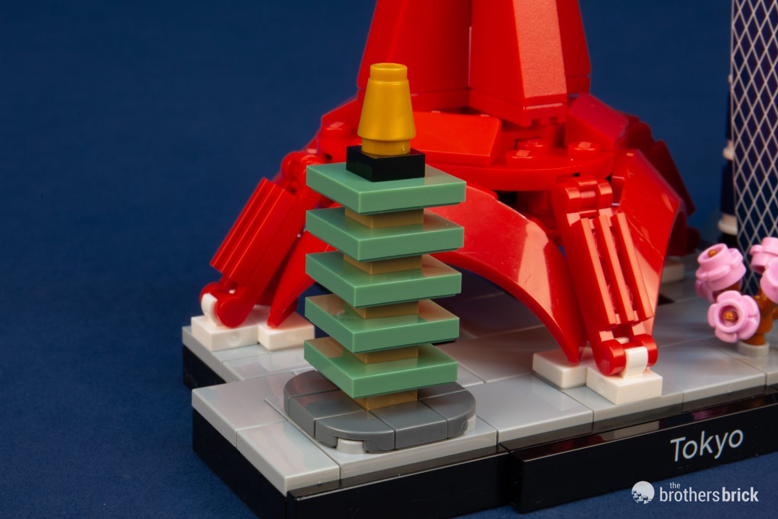 LEGO Architecture Skyline 21051 Tokyo-18 - The Brothers Brick | The ...