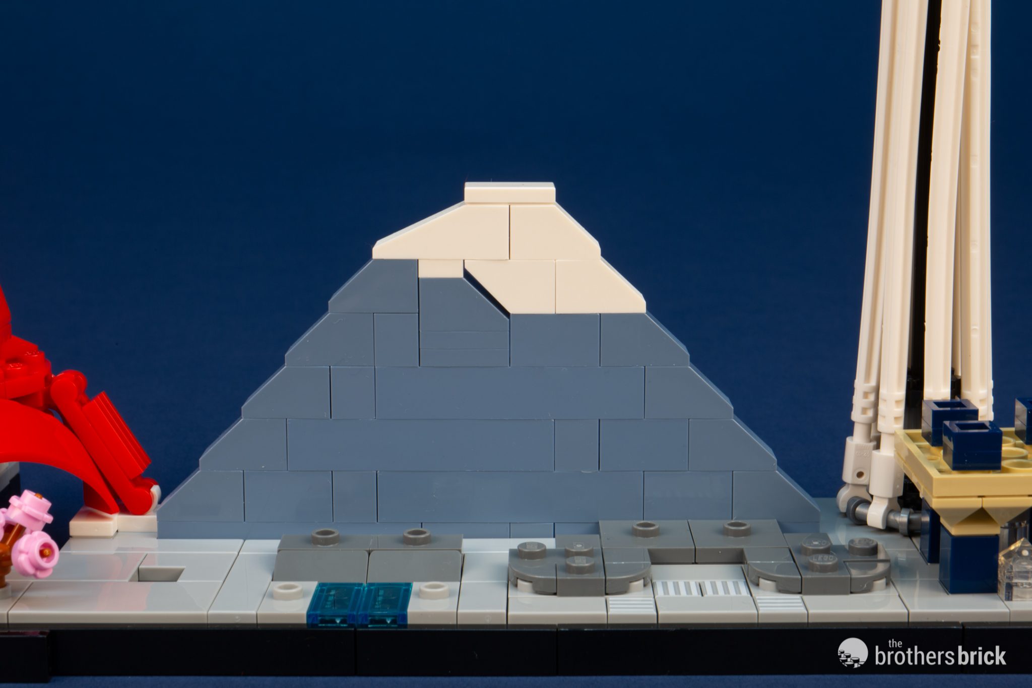 LEGO Architecture Skyline 21051 Tokyo-19 - The Brothers Brick | The ...