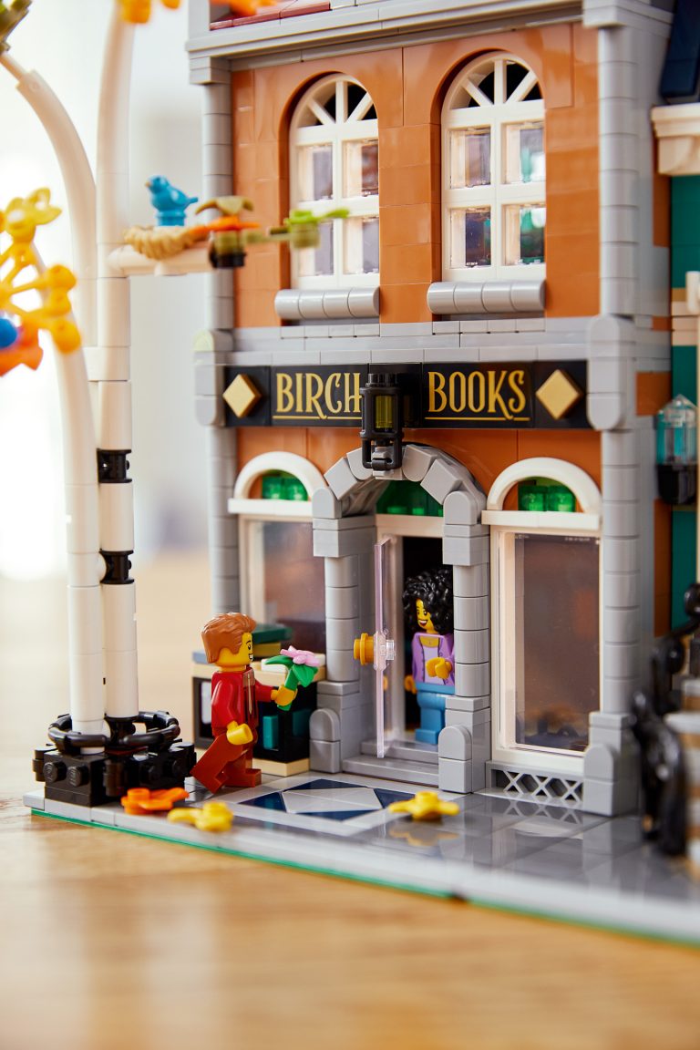 LEGO Creator Expert Modular for 2020 revealed as 10270 Bookshop [News ...