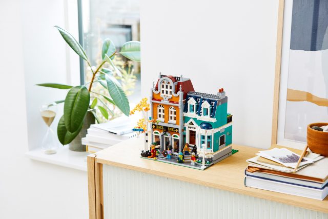 LEGO Creator Expert Modular 10270 Bookshop WH7ZQ-72 - The Brothers ...