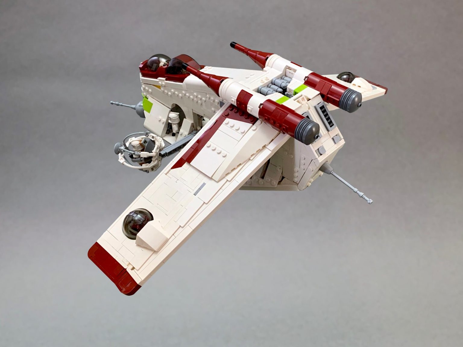 LEGO LAAT Gunship Archives - The Brothers Brick | The Brothers Brick
