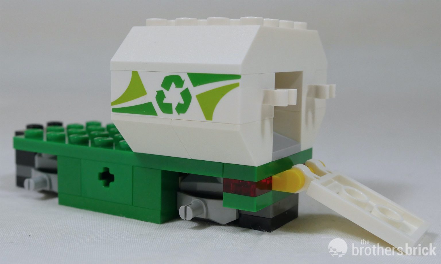 Keep your LEGO city clean with 60249 Street Sweeper [Review] - The ...