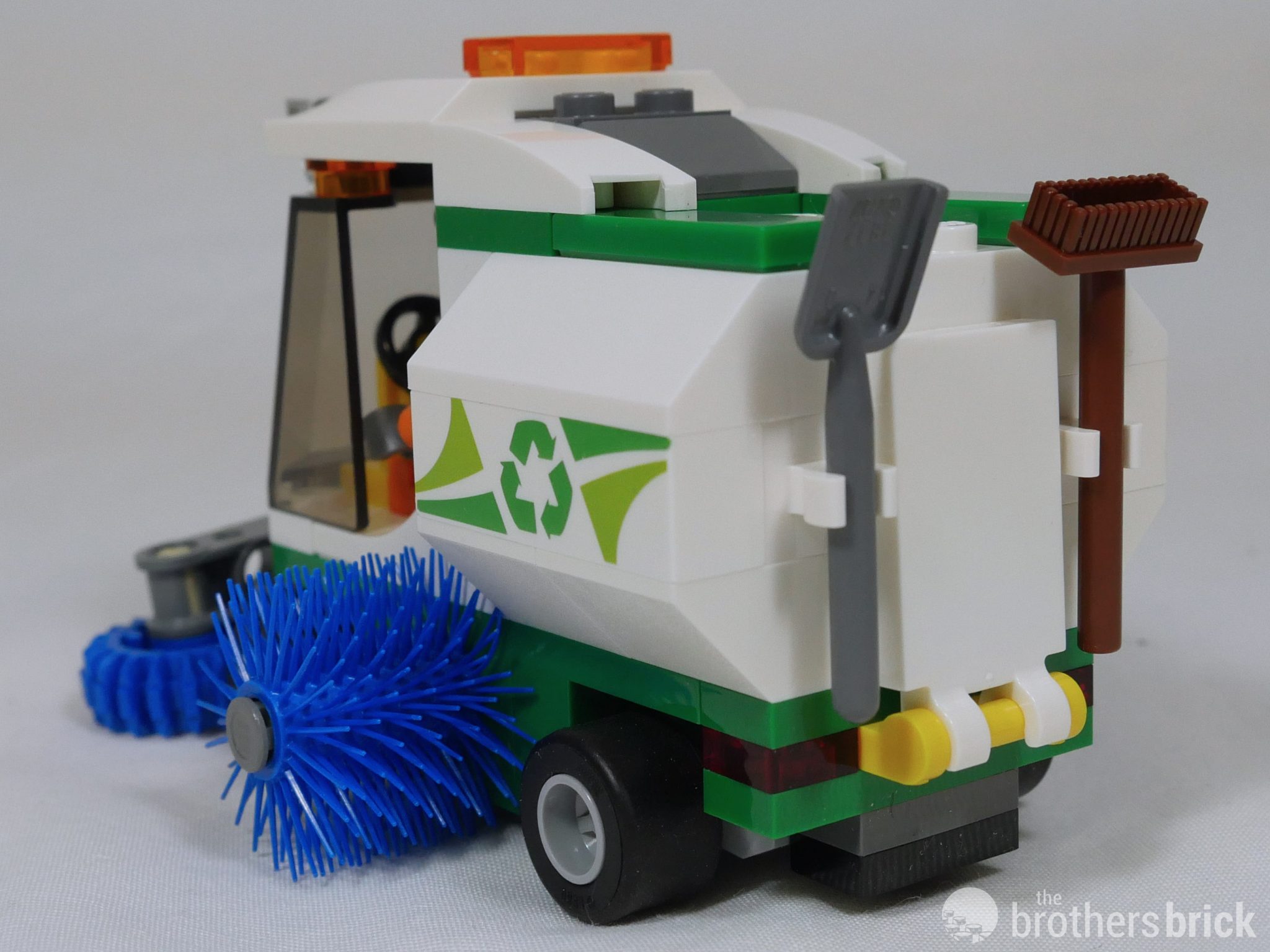 LEGO Street Sweeper Review (22) - The Brothers Brick | The Brothers Brick