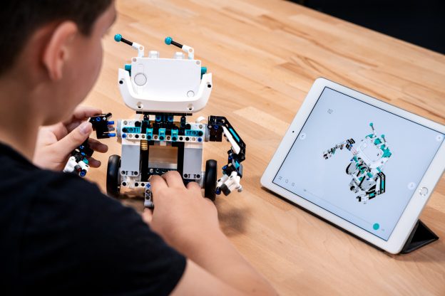 LEGO reveals new Mindstorms 51515 Robot Inventor, a 5-in-1 robotics and ...