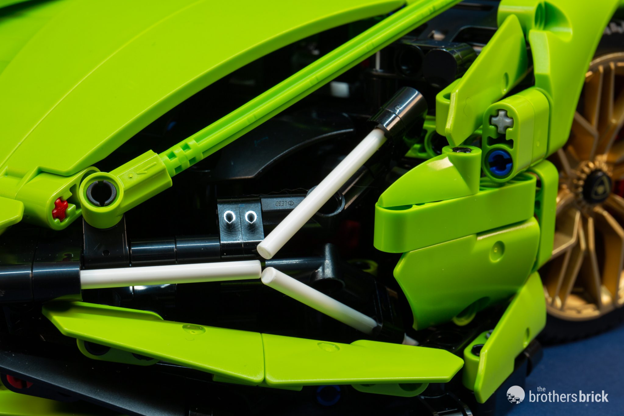 LEGO Technic 18+ 42115 Lamborghini Sian FKP 37 Review-62 - The Brothers ...