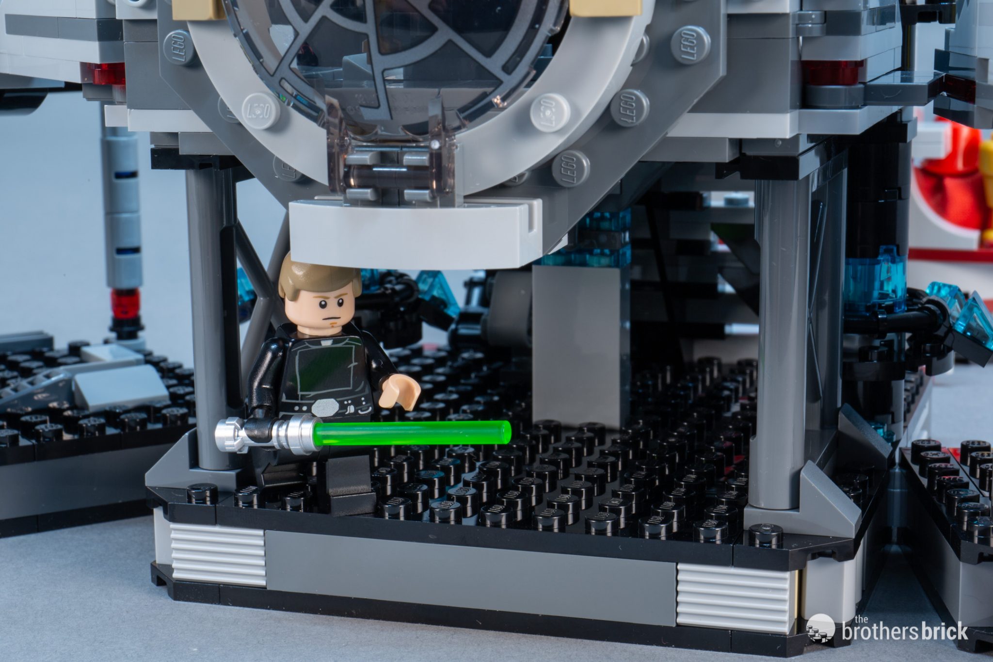 LEGO Star Wars 75291 Death Star Final Duel takes us to the Emperor's ...