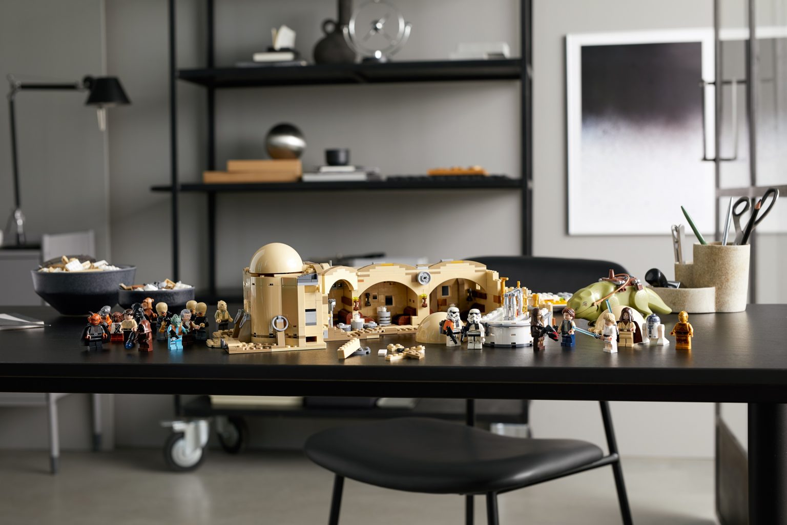 This 3,000+ piece 75290 Mos Eisley Cantina is the next LEGO Star Wars ...