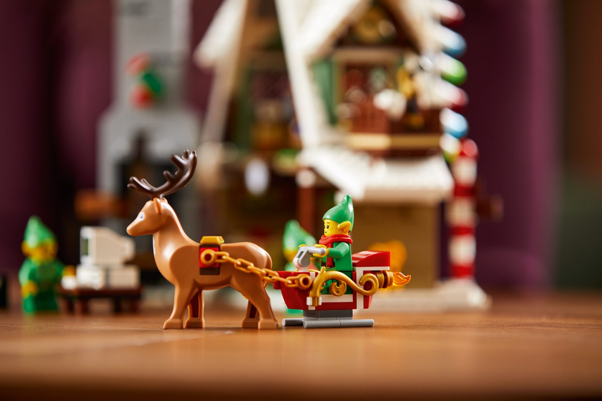 LEGO Winter Village 10275 Elf Club House - IQZOP-16 - The Brothers ...