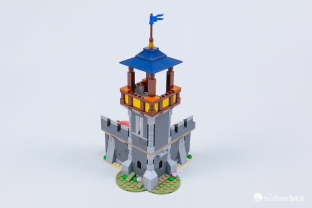 LEGO Creator 3-in-1 31120 Medieval Castle (plus a working trebuchet ...
