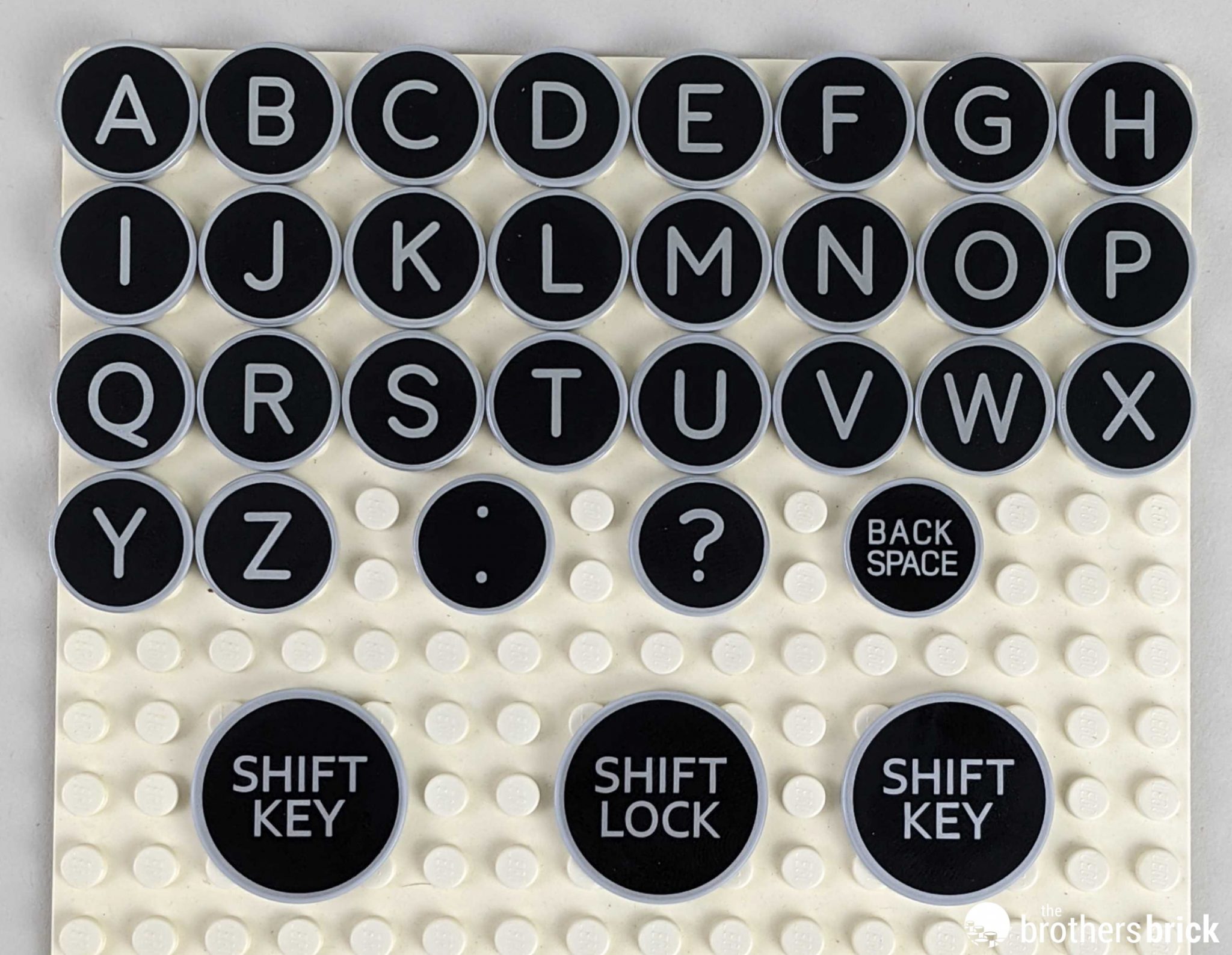 LEGO Ideas 21327 Typewriter - Writing an old-school love letter [Review ...