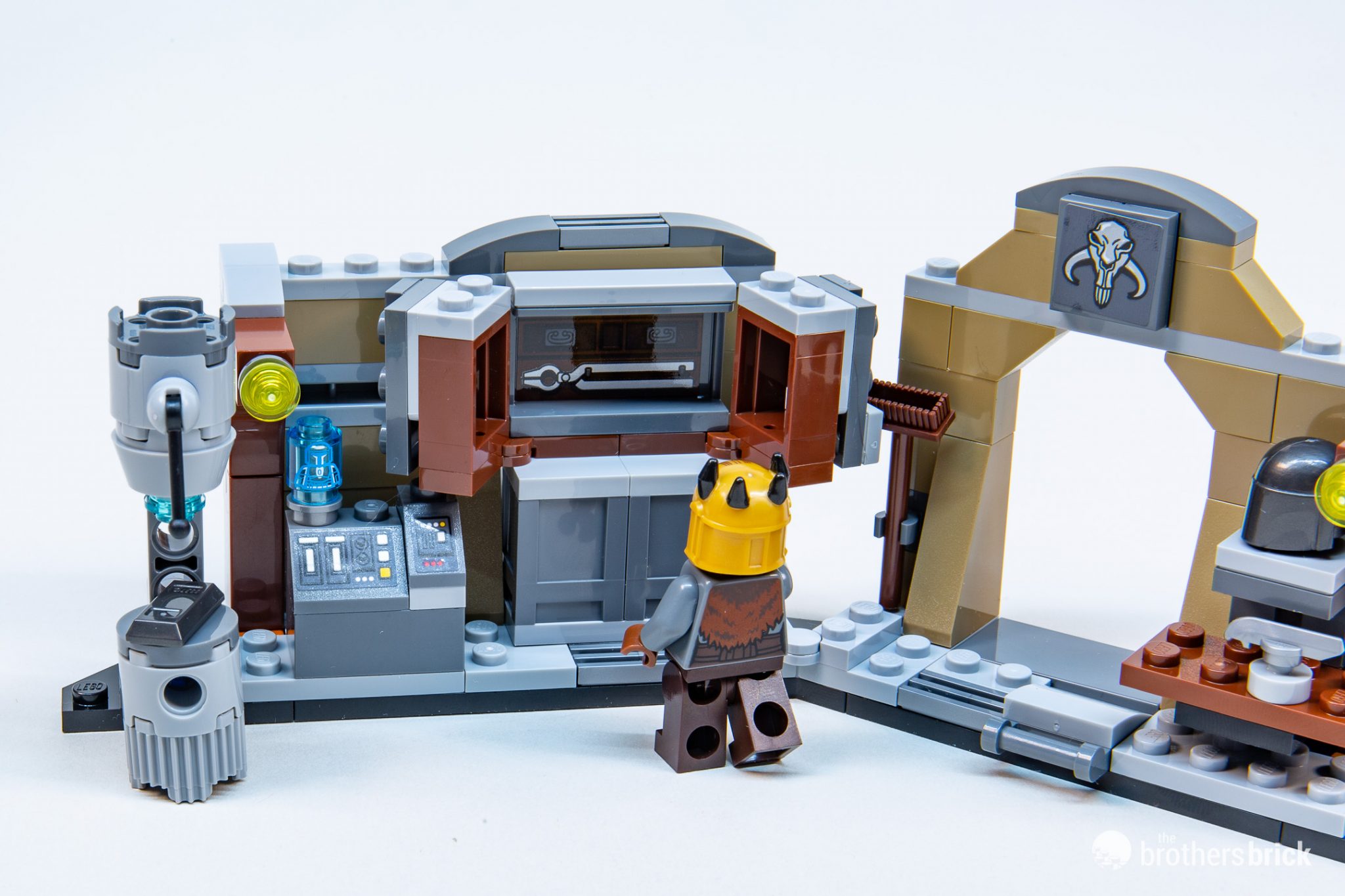 LEGO Star Wars 75319 The Armorer's Mandalorian Forge - TBB Review ...