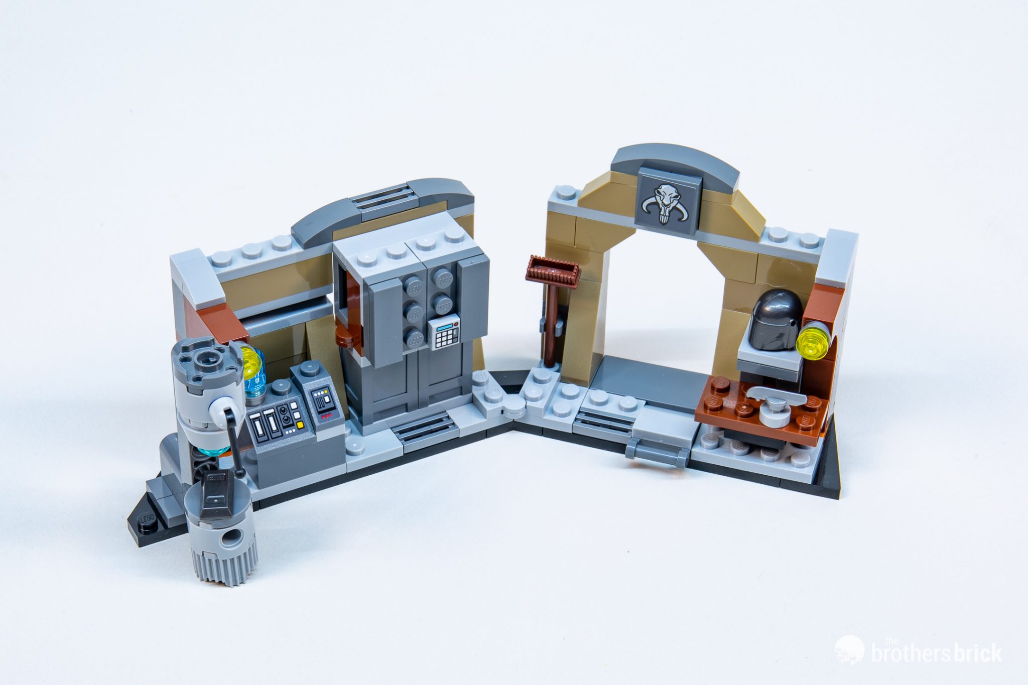 LEGO Star Wars 75319 The Armorer's Mandalorian Forge - TBB Review ...
