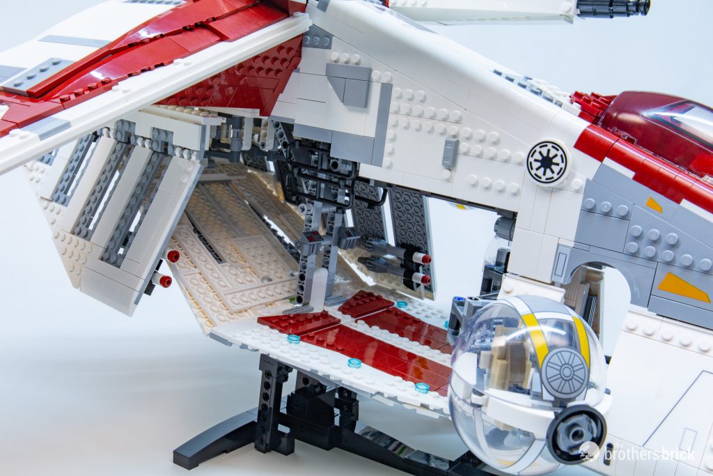 LEGO Star Wars Ultimate Collector Series 75309 Republic Gunship Review LEGO Star Wars Ultimate Collector Series 75309 Republic Gunship Review