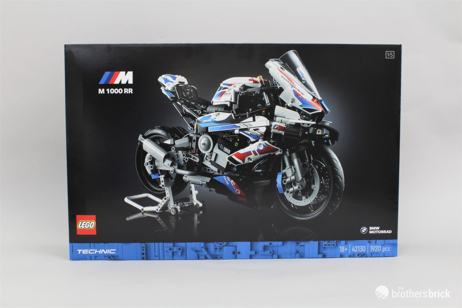 LEGO Technic BMW M 1000 RR K66 - A massive motorcycle for ultimate ...